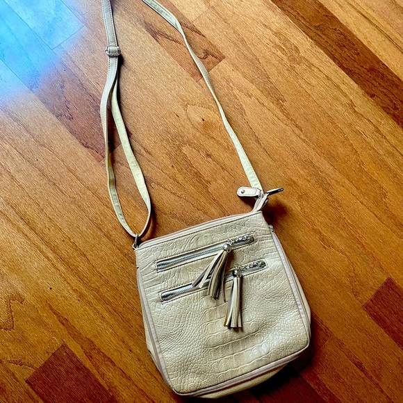 Bags | Womens Textured Vinyl Expandable Purse | Poshmark